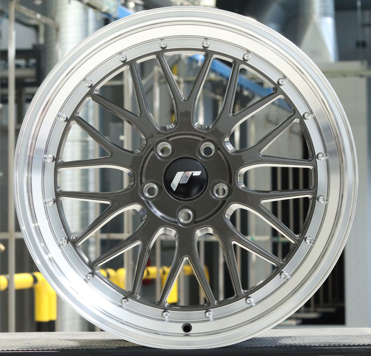JR Wheels JR23 19x9,5 Hyper Gray w/Machined Lip | J. Leite Pneus